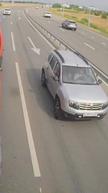 Сужение дороги #ДТП #авария #ПДД #БДД #дорога #соблюдайПДД #безопасностьнадороге #ГИБДД