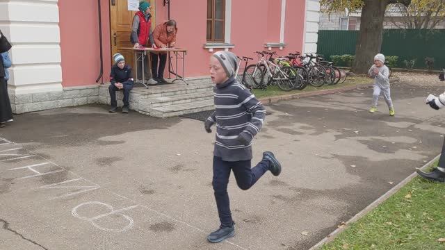 Видеоролик «Осенний кросс»