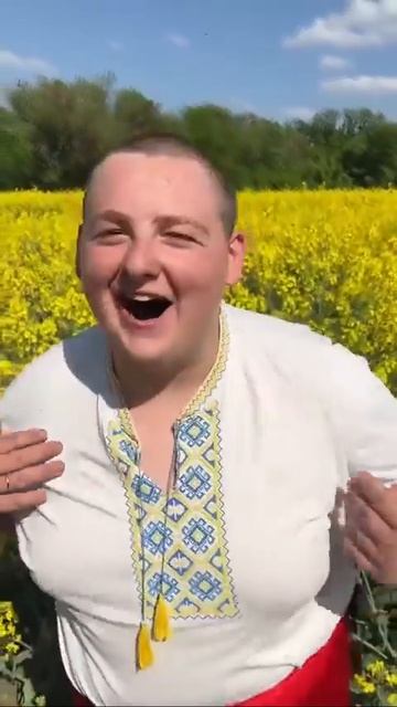 Гарна девчина