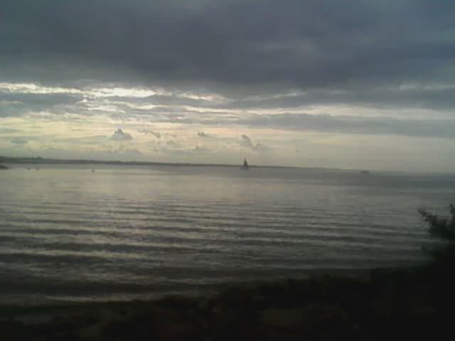 Интересный цвет неба.