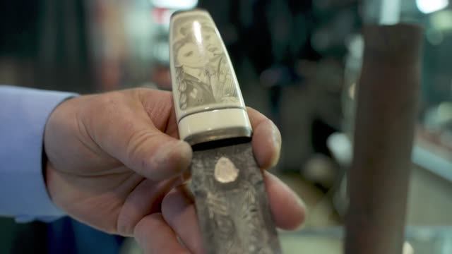 Выставка «Клинок» глазами «Русского охотничьего журнала»