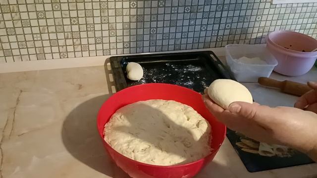 Жарим пироги.