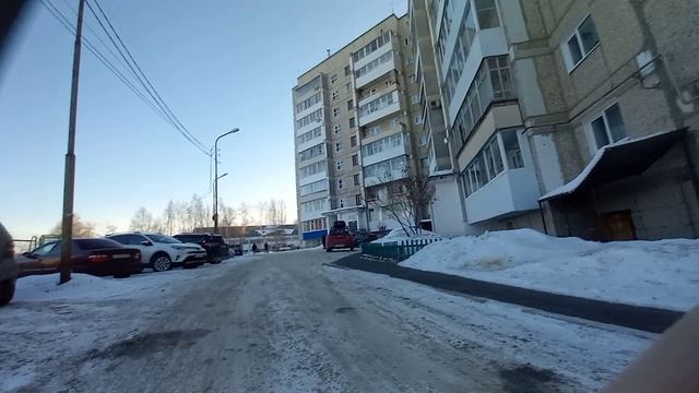 Заход в подъезд Девятиэтажки г.Североуральск - 20250213_170133_001