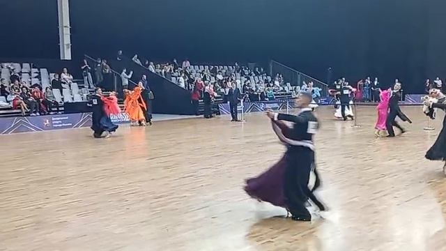 Спортивные бальные танцы венский вальс