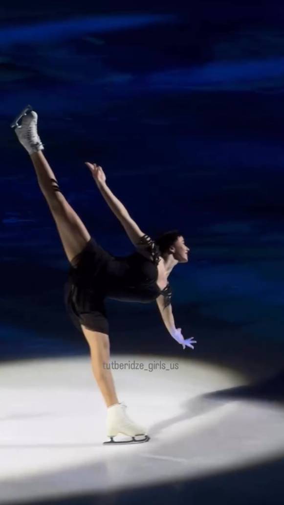 Она великолепна! - Дебют Камилы Валиевой в Лебедином озере, автор Эдита @tutberidze_girls_ us