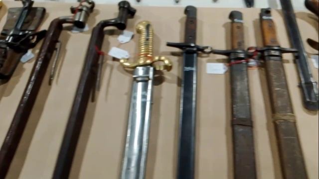 Самая крупная Выставка антикварного оружия в Европе!СИНЕЙ Бельгия! CINEY MILITARIA