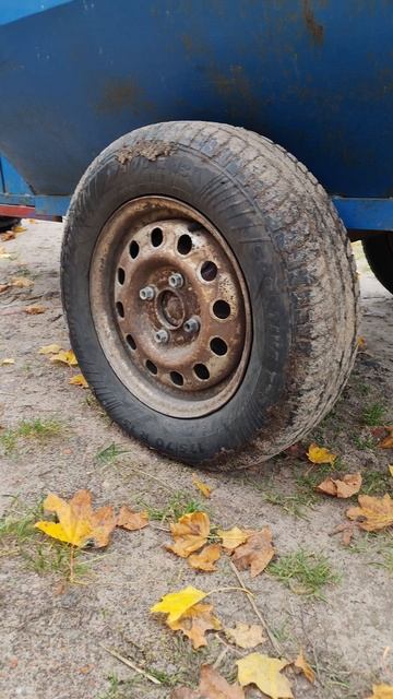 Что будет с колёсами, если перегрузить прицеп?