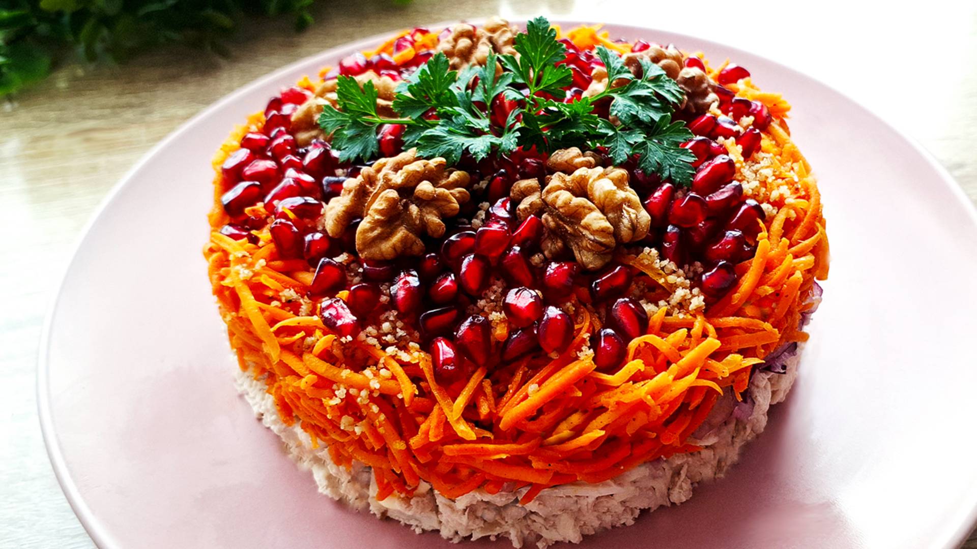 Потрясающе Вкусный Салат с морковкой🥕 по-корейски и курицей🍗! Просто, быстро и сытно!