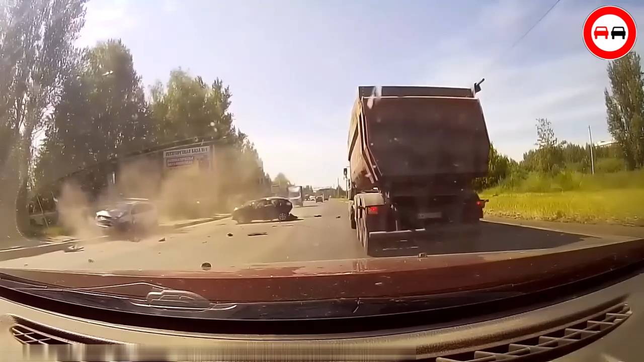 СЛАБОНЕРВНЫМ НЕ СМОТРЕТЬ!!! Авто-Торопыги Активизировались. Аварии и ДТП на Скользких Дорогах.