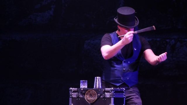 Конкурс Микромагия 1 Victor Octoblu