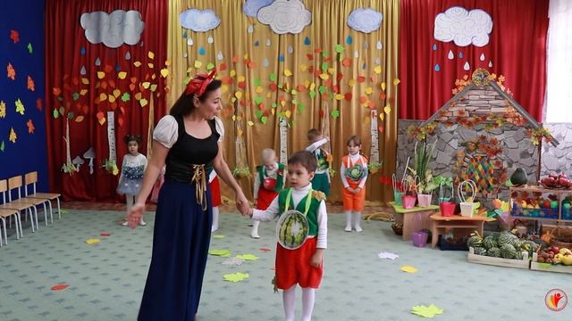 БЕЛОСНЕЖКА НА ОСЕННЕЙ ЯРМАРКЕ | УТРЕННИК В ДЕТСКОМ САДУ 2025