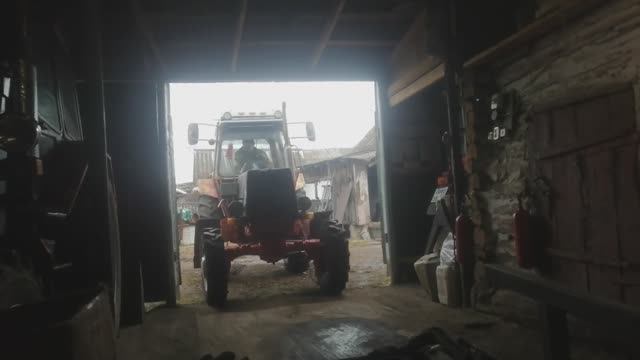 ...и и снова ТЕХНИЧЕСКОЕ ОБСЛУЖИВАНИЕ трактора. ЛТЗ-55 готов к работе зимой!