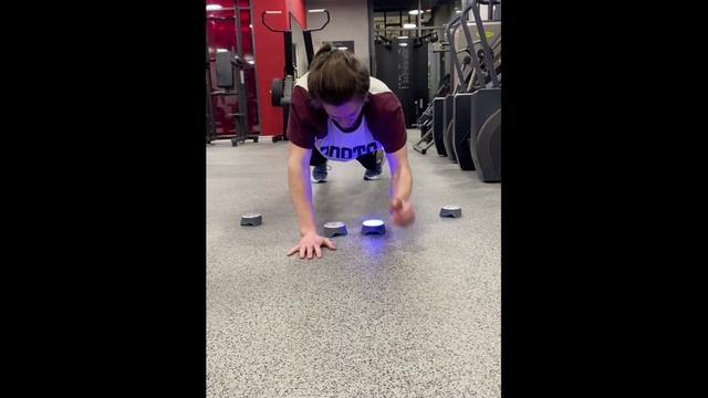 Планка, тренировка рук и плечевого пояса