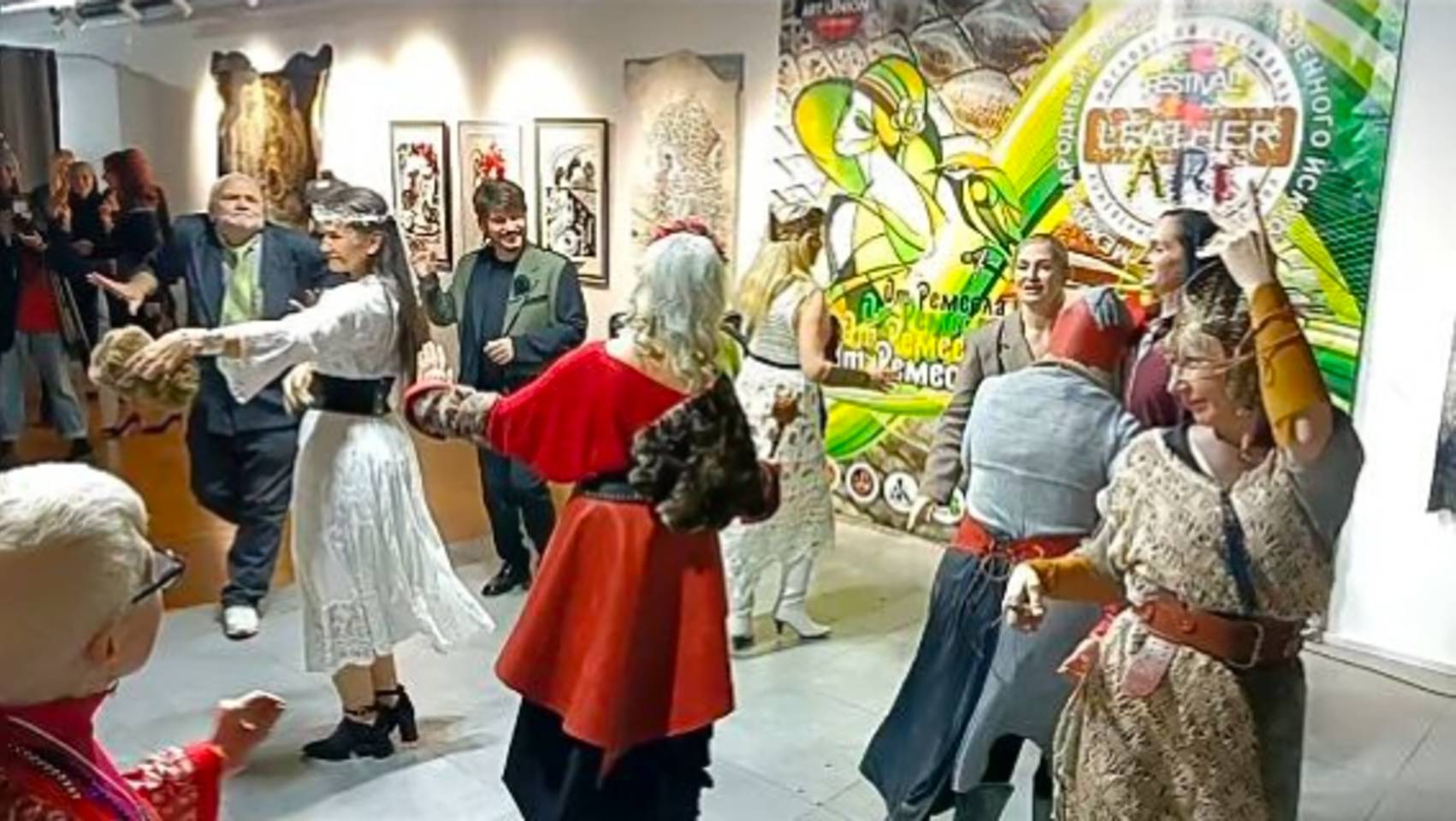 Открытие Фестиваля Кожевенное искусства в Арт-галерее Коммуна