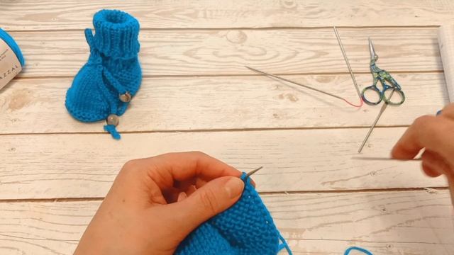 Пинетки спицами.Удобные,связать легко.