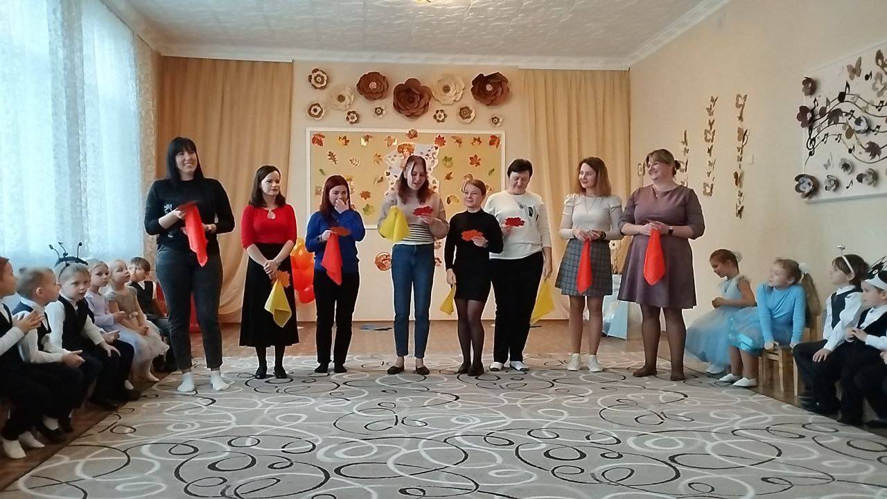 ЧАСТУШКИ поют наши МАМЫ