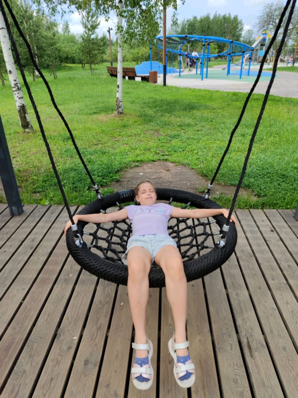 соня свалилась........