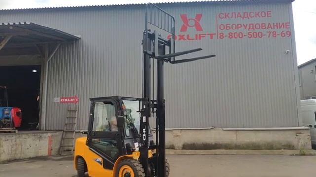 Видеообзор дизельного вилочного погрузчика CHL CPCD30-WS1K2C-C240 3т 3м