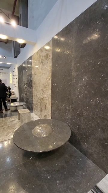 Стенд компании Kiro Marble