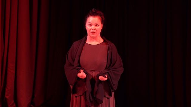 Сцена из спектакля "Война и мир. Монологи". Л. Толстой.