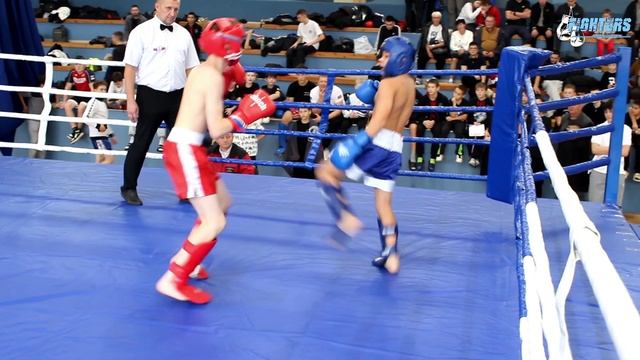 Кикбоксинг. Фулл-контакт с лоукик