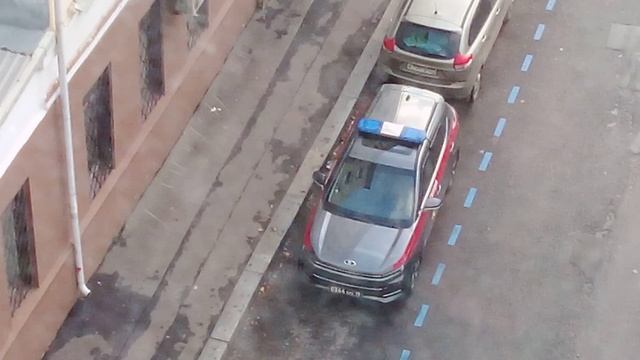 Шикарный служебный автомобиль москвич Росгвардия. Очень интересный видос про машины.