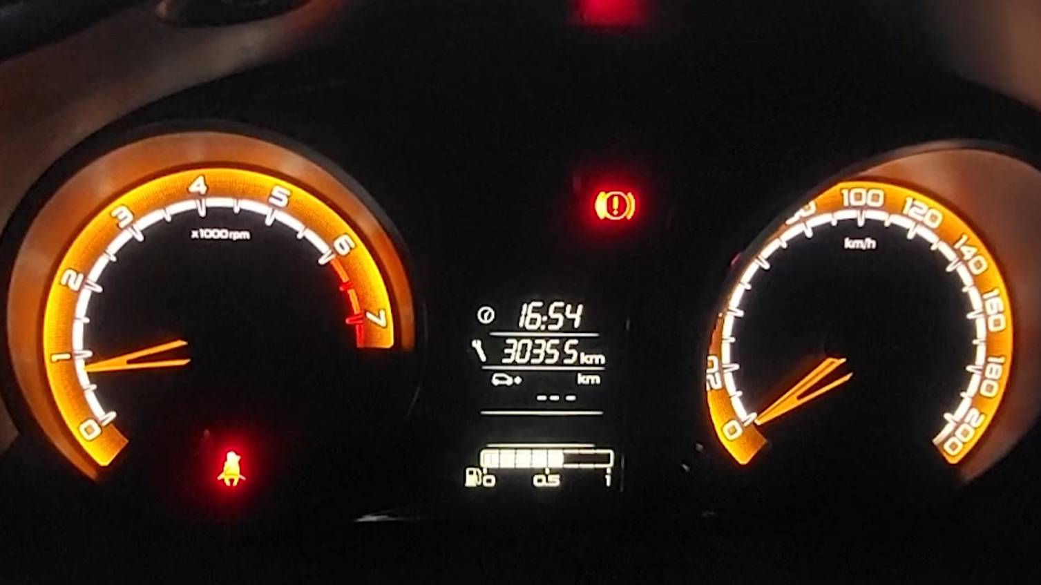 Лада Гранта Кросс Как убрать сервисный ключик на приборной панели