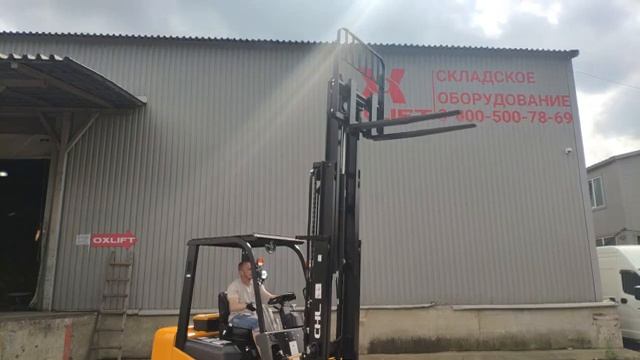 Видеообзор на дизельный вилочный погрузчик CHL Heli CPCD25- 25т 45м SS FFL