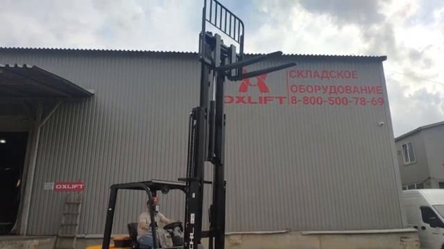 Видеообзор Дизельный вилочный погрузчик CHL Heli CPCD30-WS1K2C-C240 3т 4,5м SS FFL