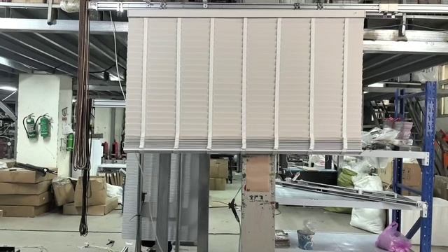 Широкие деревянные жалюзи