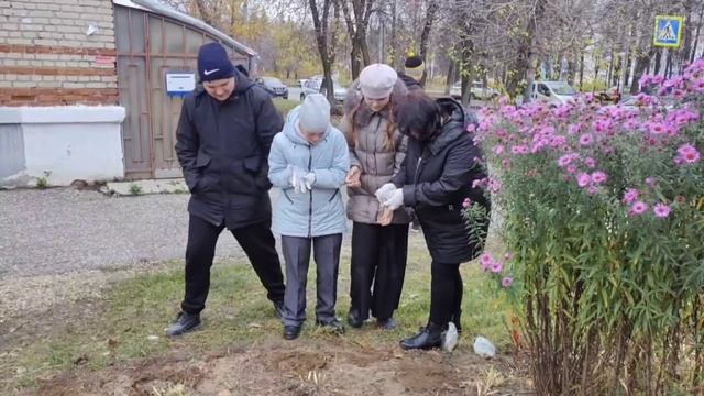Сажаем цветы вместе школа жизни ВООО АРДИ Свет