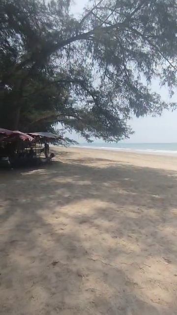 Rayong Beach Condotel, море