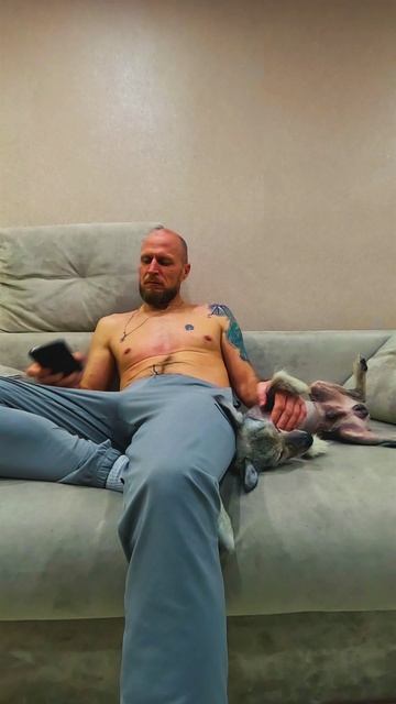 Девочка одна | Родители на даче | #shorts