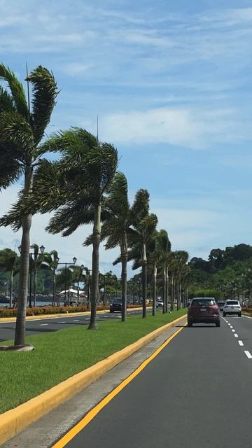 Дамба Амадор, 2 км и достопримечательность Панамы