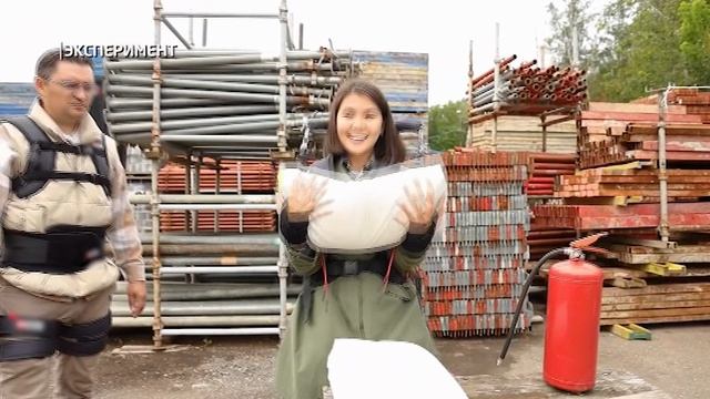 📺🔧 НАУКА И ТЕХНИКА ПОКАЗАЛИ, КАК ЭКСОСКЕЛЕТЫ PROEXO СОХРАНЯЮТ ЗДОРОВЬЕ РАБОЧИХ НА СТРОЙКЕ!