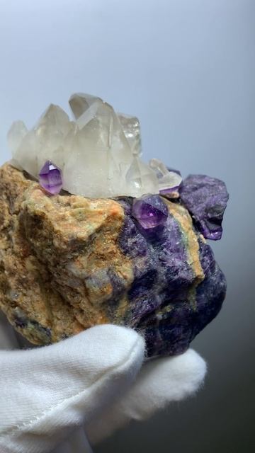 Композиция из камней и кристаллов  Coolcrystals