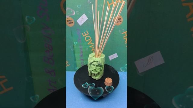 Арома дефузеры ручной работы.