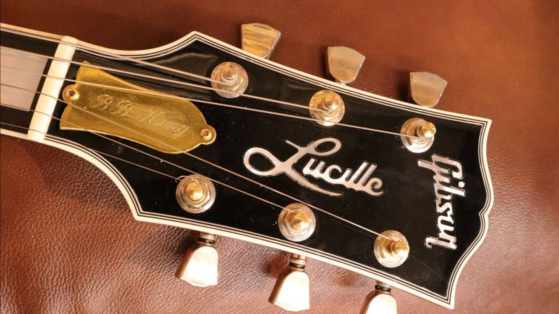 Электрогитара Gibson B.B. King Lucille USA.