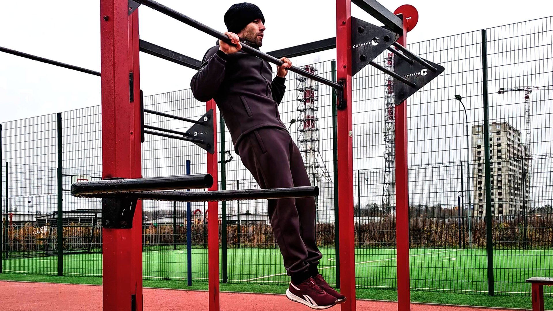 Силовой комплекс, 200+ Запрыгиваний на скамью + 300 Отжиманий от пола и Статика на турнике (Полная Т