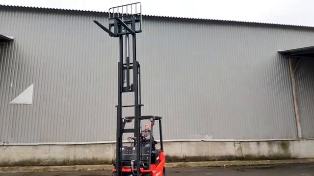 Электрический погрузчик OXLIFT RX 2045 4,5 М