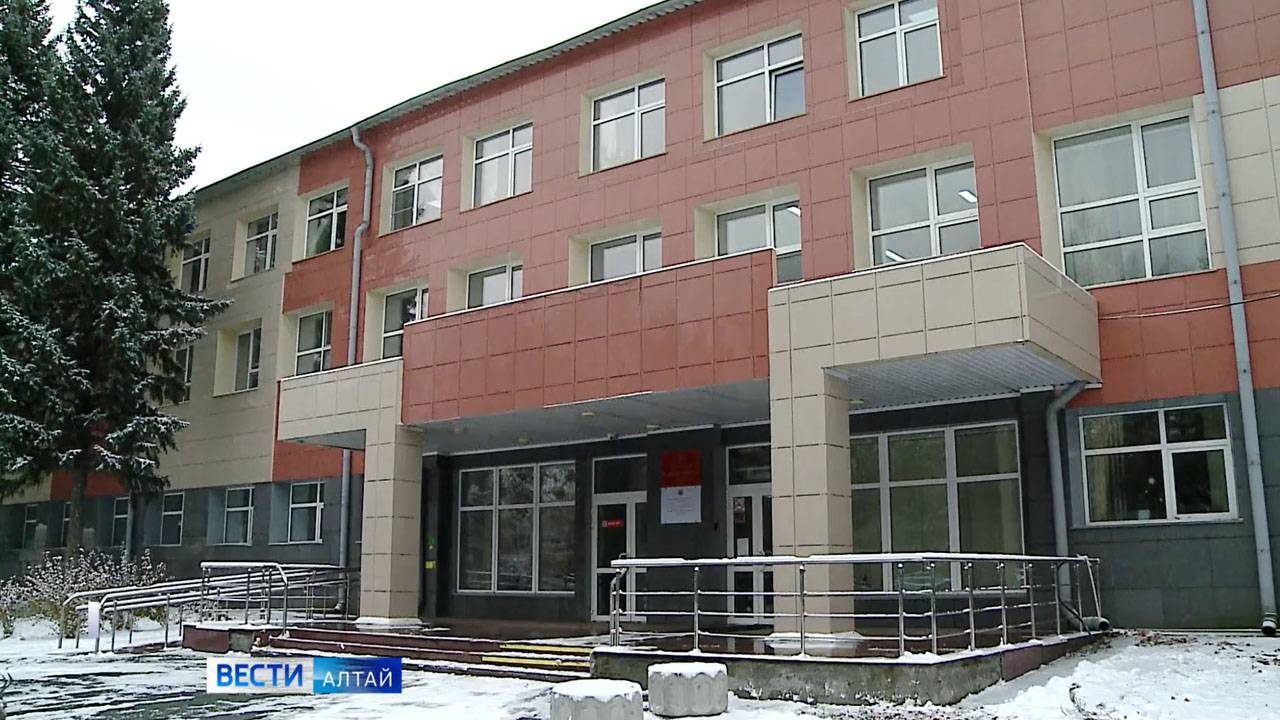 75 лет исполняется сегодня барнаульской больнице №5 – одному из старейших медучреждений в крае