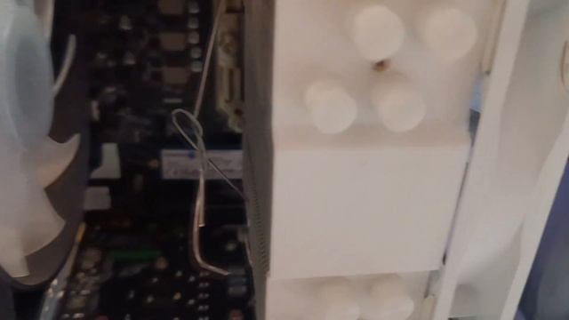 Отваливается ВЕНТИЛЯТОР БАШЕННОГО КУЛЕРА ПК что делать