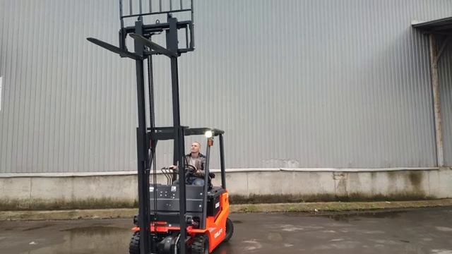 Электрический Погрузчик OXLIFT RX 1648 4,8 М