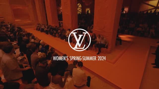 Показ женской коллекции Louis Vuitton весна-лето 2024