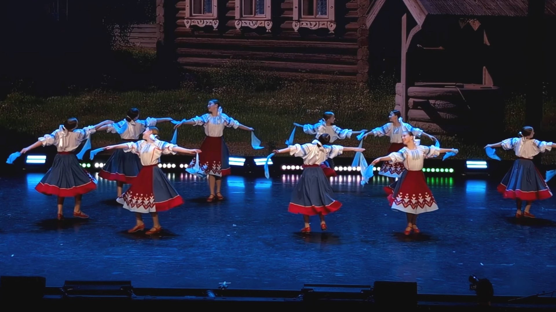 "Марьюшка воду носит"