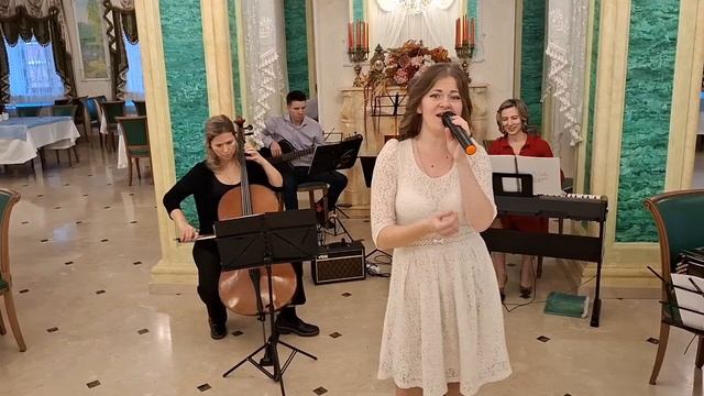 Ведущая на свадьбу Ирина Ярина