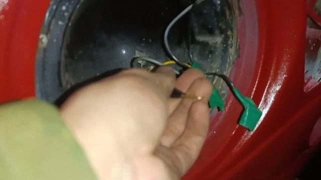 КАК ПОСТАВИТЬ НАДФАРНИКИ И ФАРЫ АНГЕЛЬСКИЕ ГЛАЗКИ НА НИВУ ВАЗ 2121