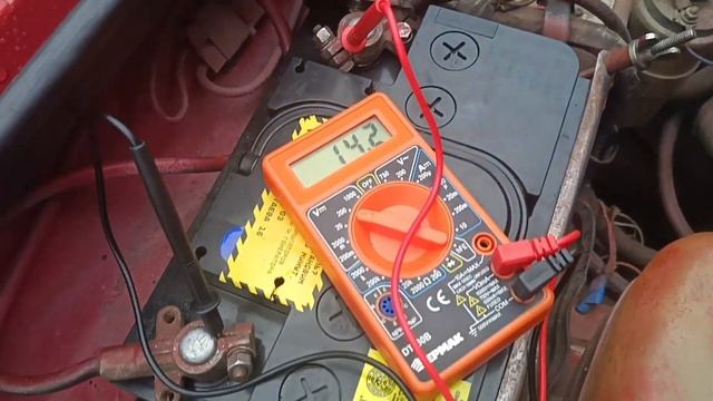 УСТАНОВКА ЦИФРОВОГО ВОЛЬТМЕТРА В ВАЗ 2121