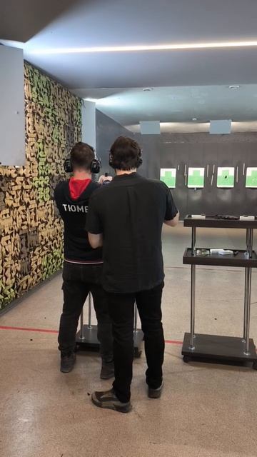 Стрельба из CZ 75 #Shorts