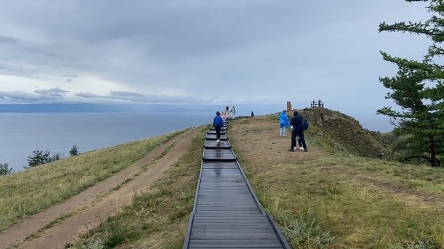 Экскурсия по Ольхону. На буханке и пешком по острову